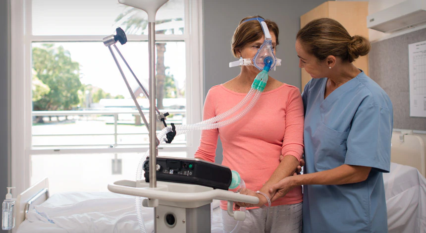 Astral™ 100 non-invasive and invasive life support ventilator | ResMed